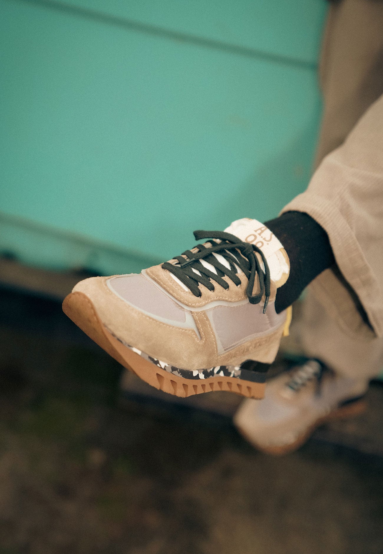 JET Beige – AS98Chile